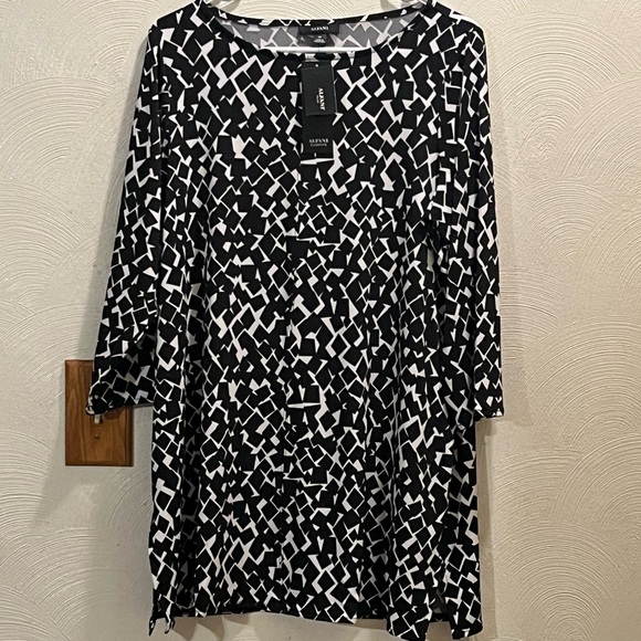Alfani | Tops | Nwt Alfani Elements Black White Abstract Tunic Top With ...